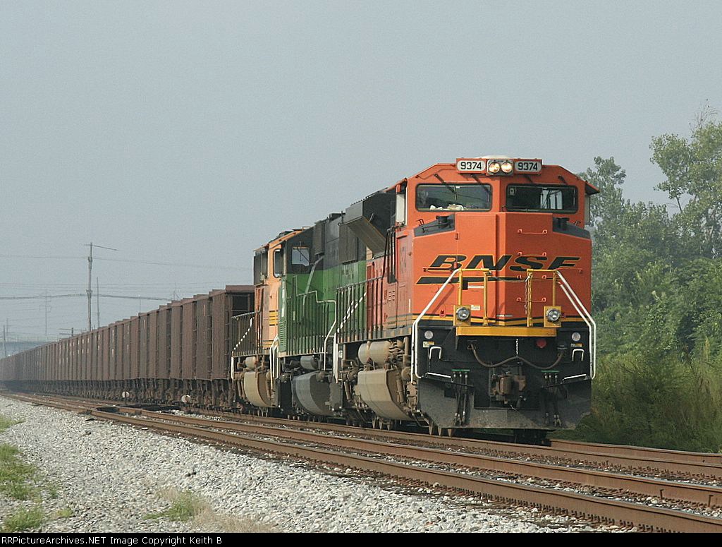 BNSF 9374